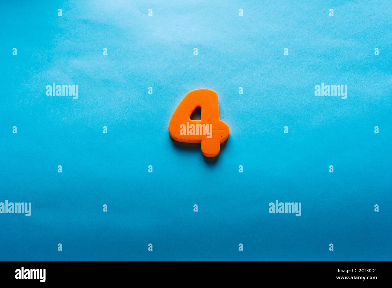 4 years birthday logo hi-res stock photography and images - Alamy