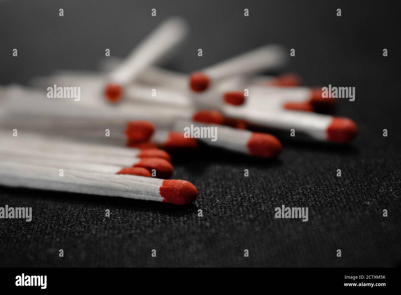 Set wooden matches head hi-res stock photography and images - Alamy