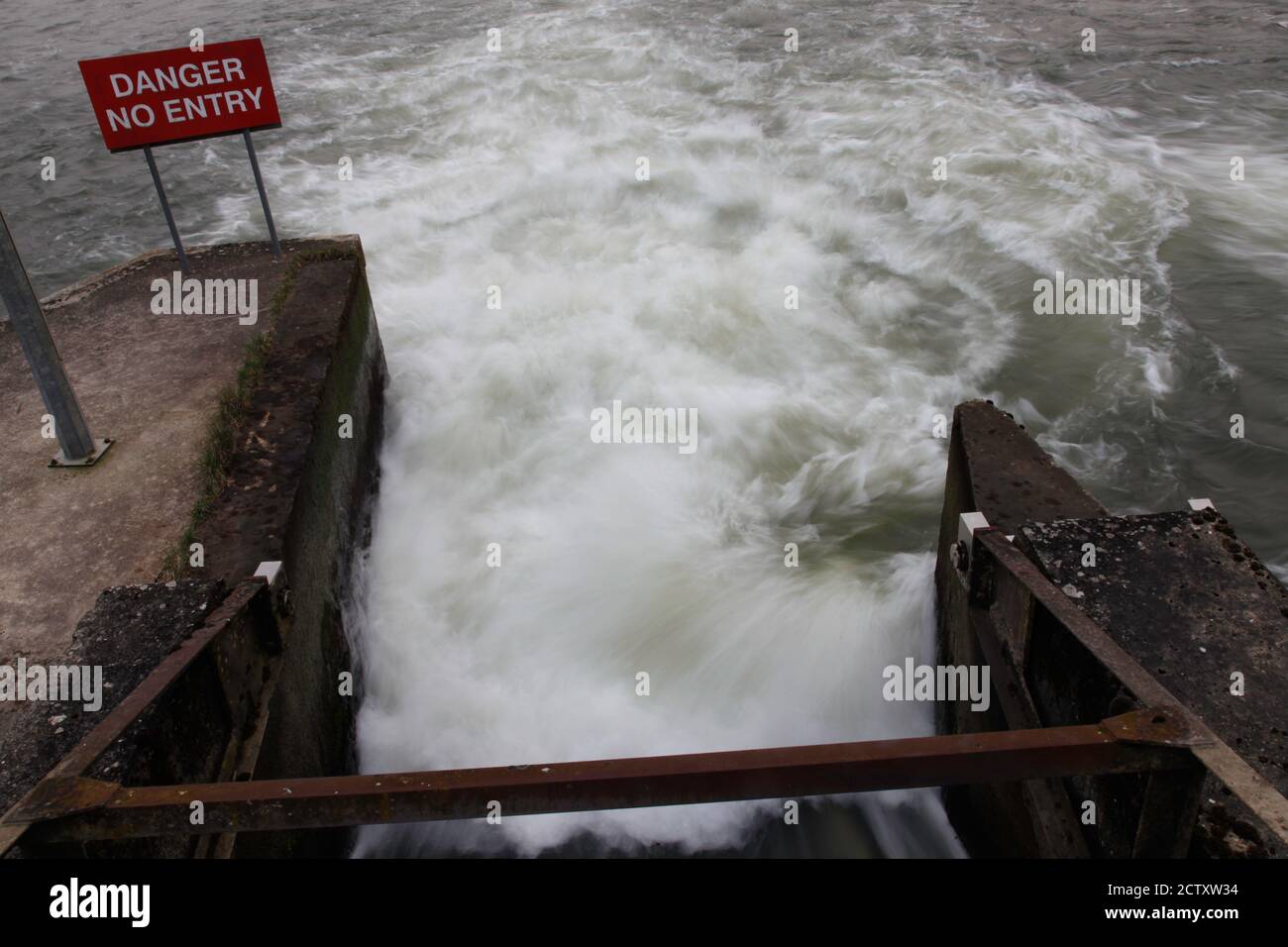 Abingdon lock hi-res stock photography and images - Alamy