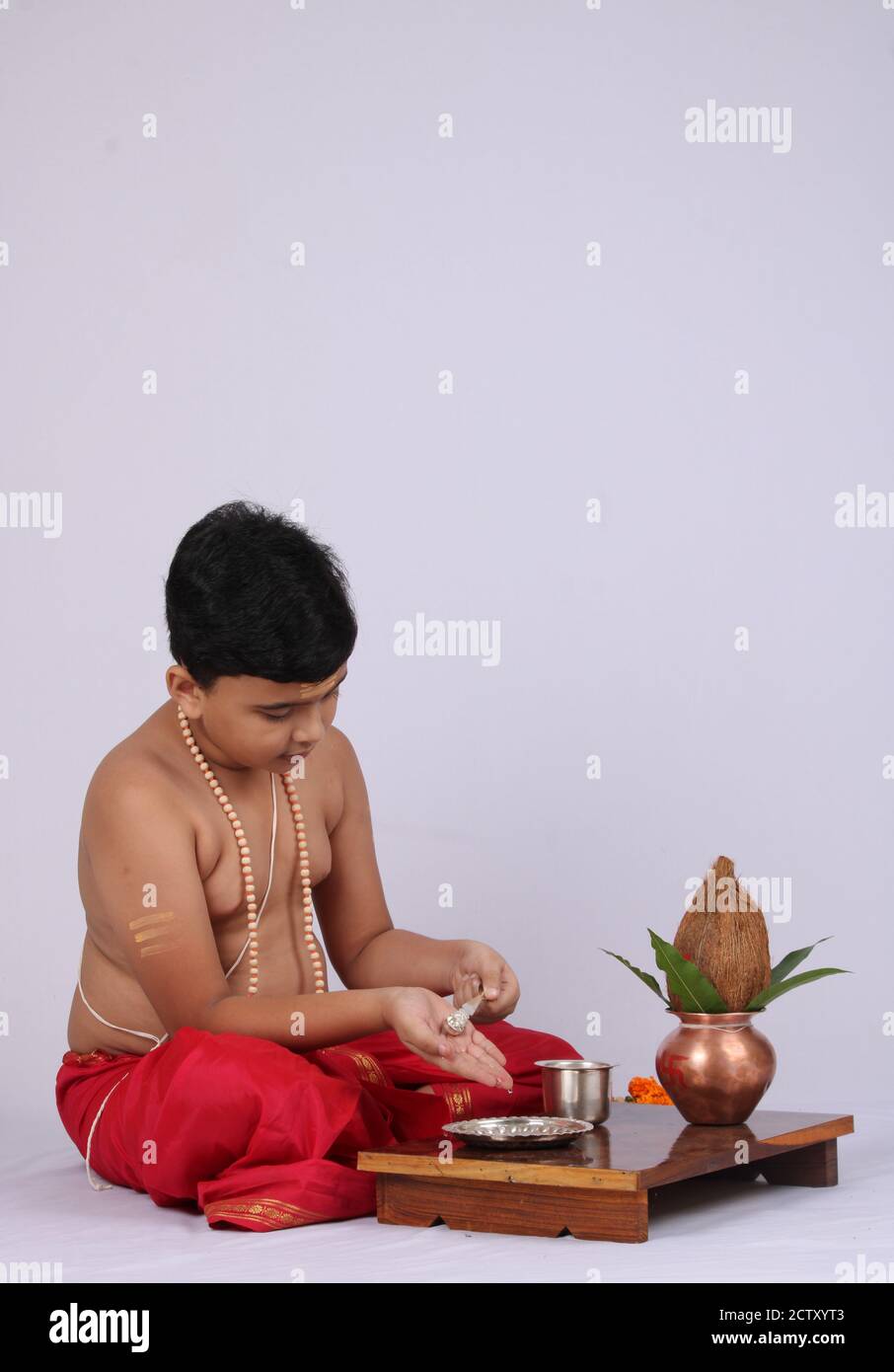 Pathan hi-res stock photography and images - Alamy