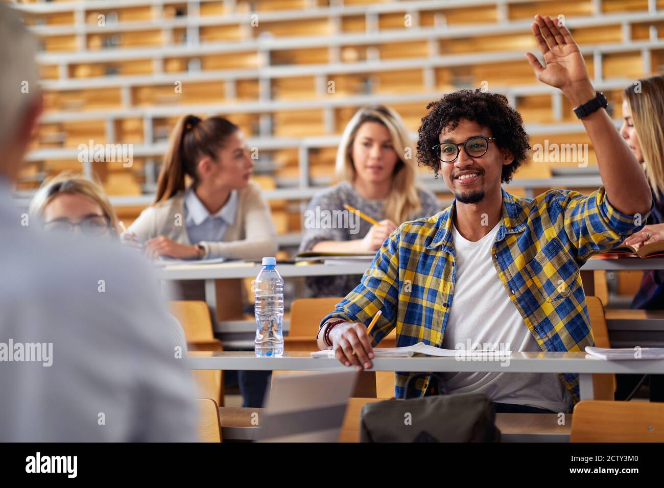 Hand lecture hi-res stock photography and images - Alamy