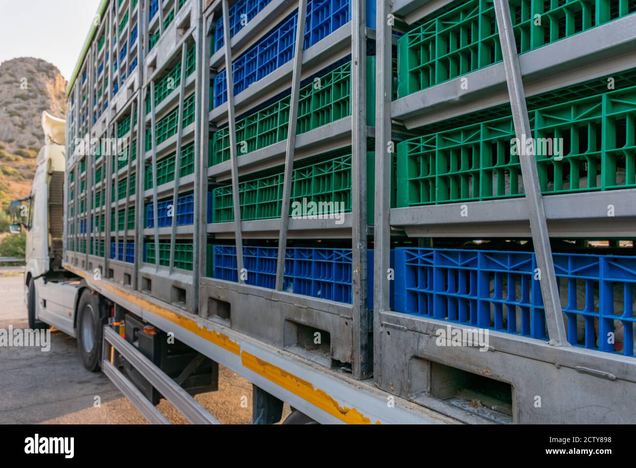 Chicken Poultry Truck High Resolution Stock Photography and Images - Alamy
