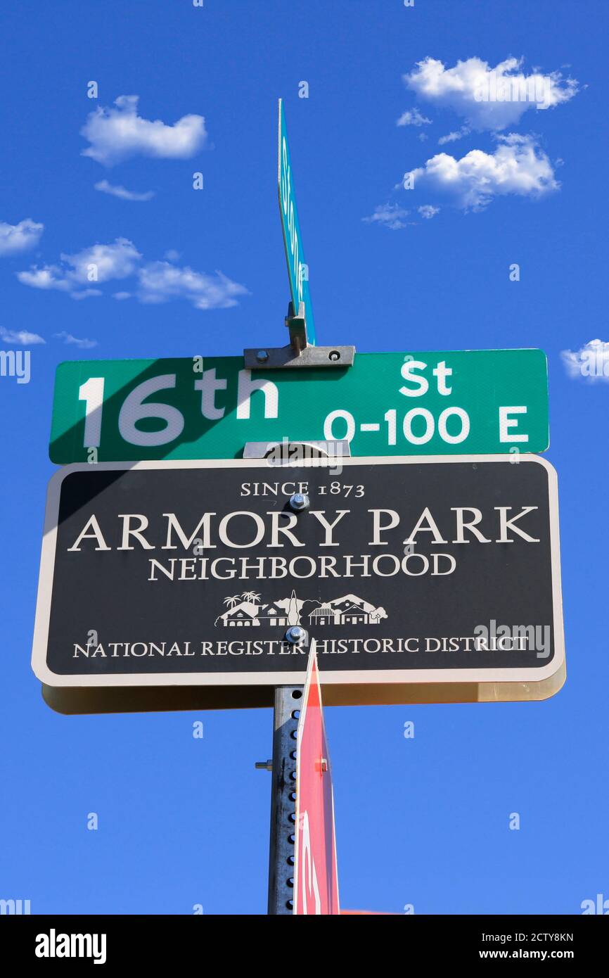 Neighborhood sign hi-res stock photography and images - Alamy