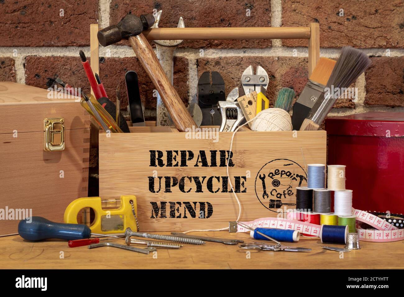 Diy waste hi-res stock photography and images - Alamy