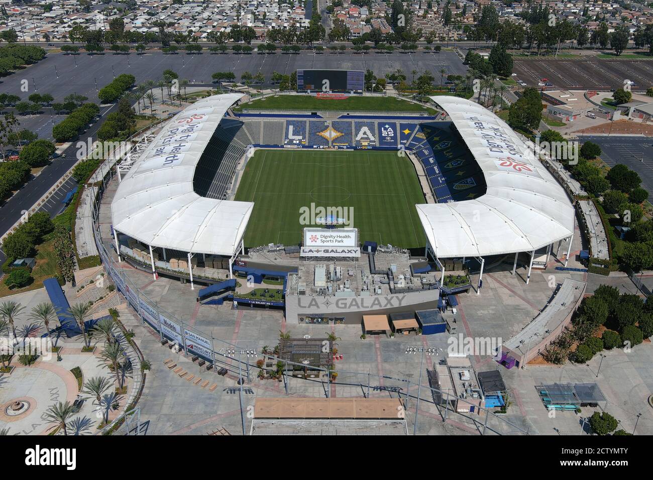 La live entertainment campus hi-res stock photography and images - Alamy