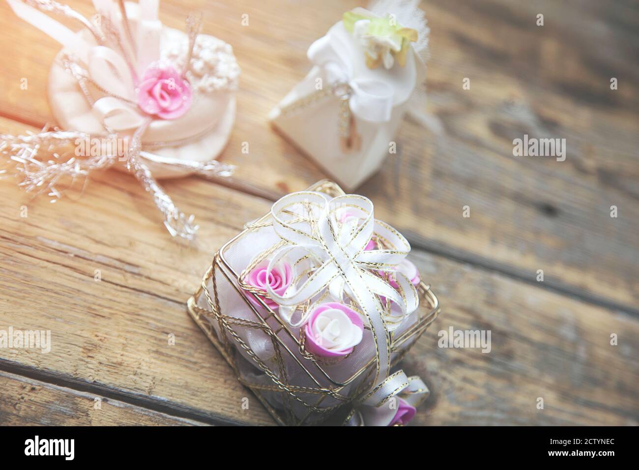 wedding souvenir wooden table for guest Stock Photo - Alamy