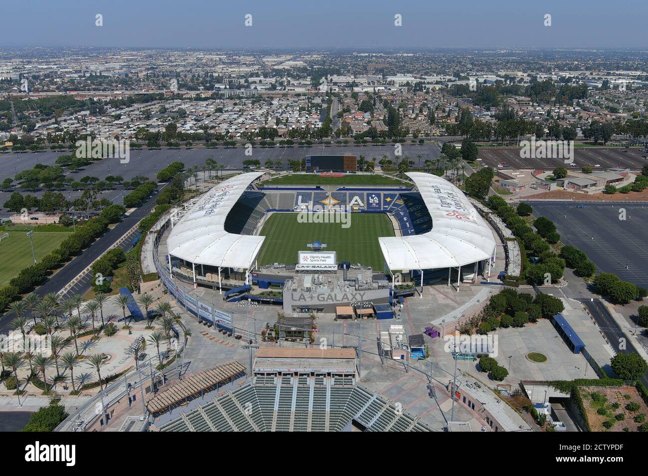 La live entertainment campus hi-res stock photography and images - Alamy
