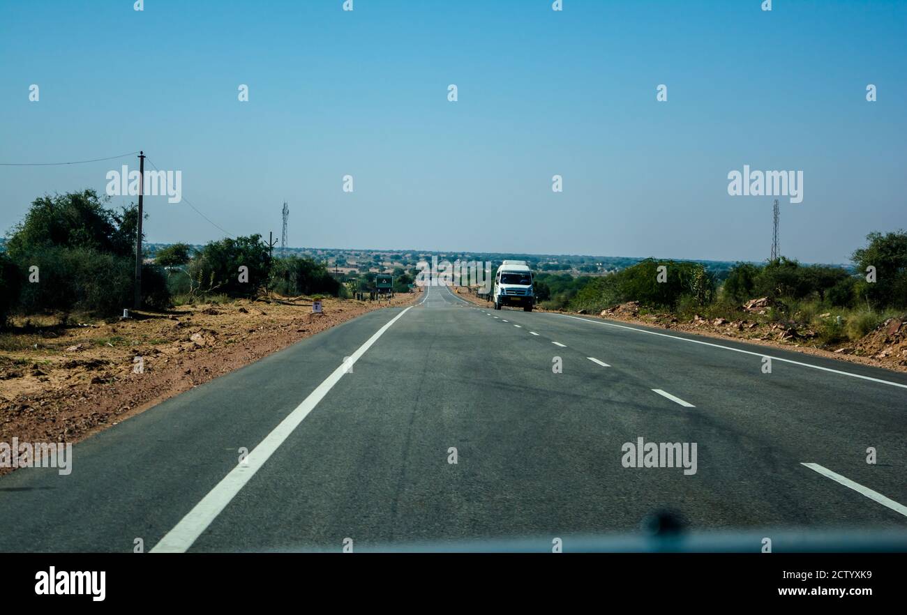 Highway, path, road in Desert of Rajasthan, India, Road passing through ...