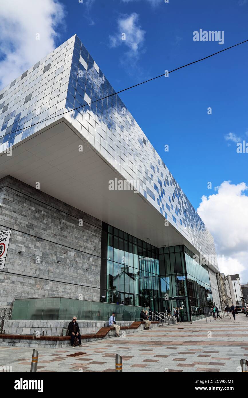 Tavistock Place in Plymouth busy for the openning of The Box. The ...