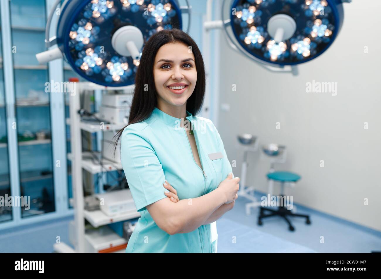 Woman operating table hospital hi-res stock photography and images - Alamy