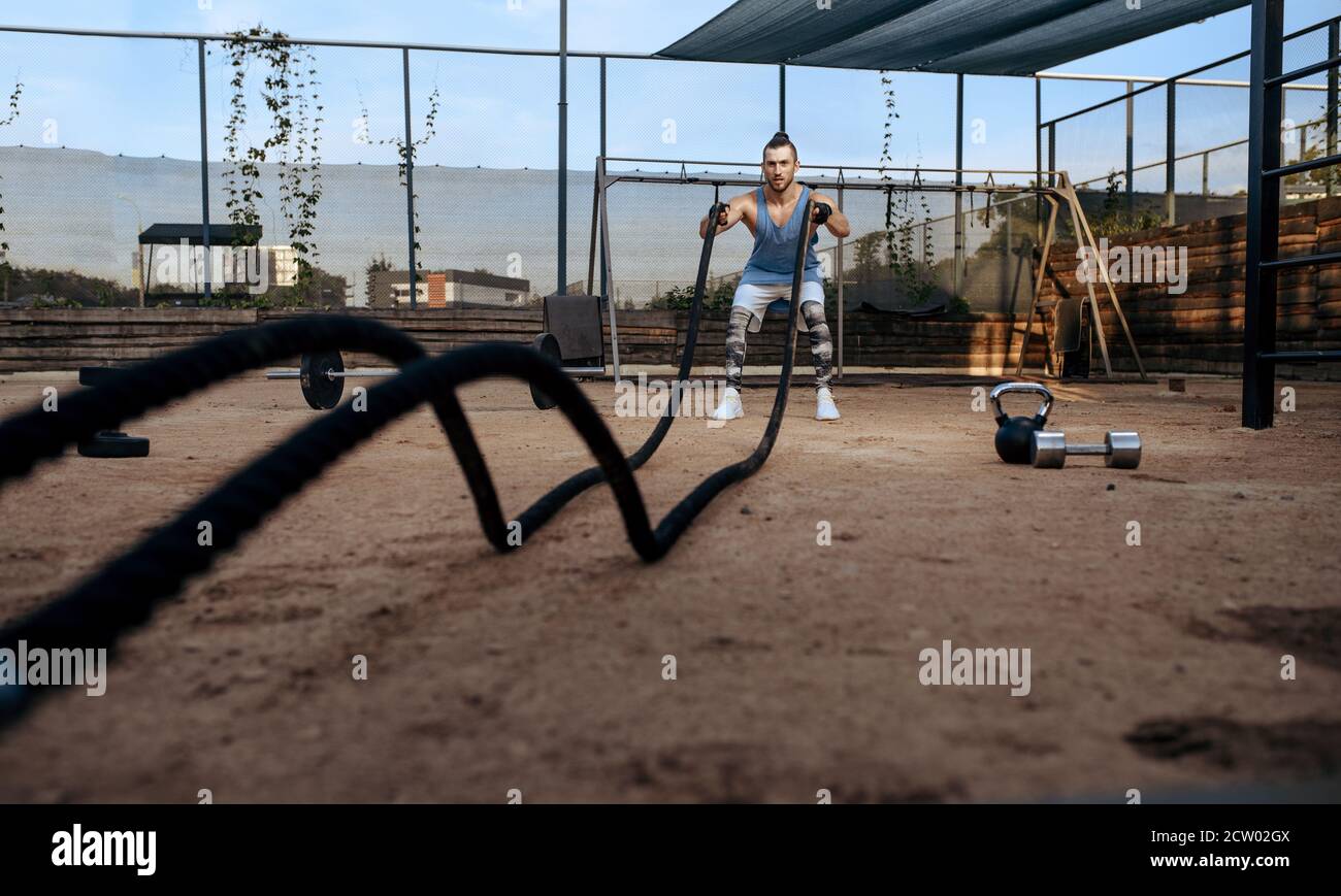 Bodyweight ropes hi-res stock photography and images - Alamy