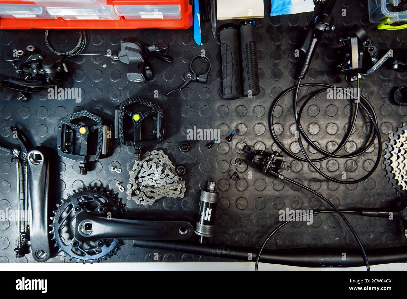 Cycle parts hi-res stock photography and images - Alamy