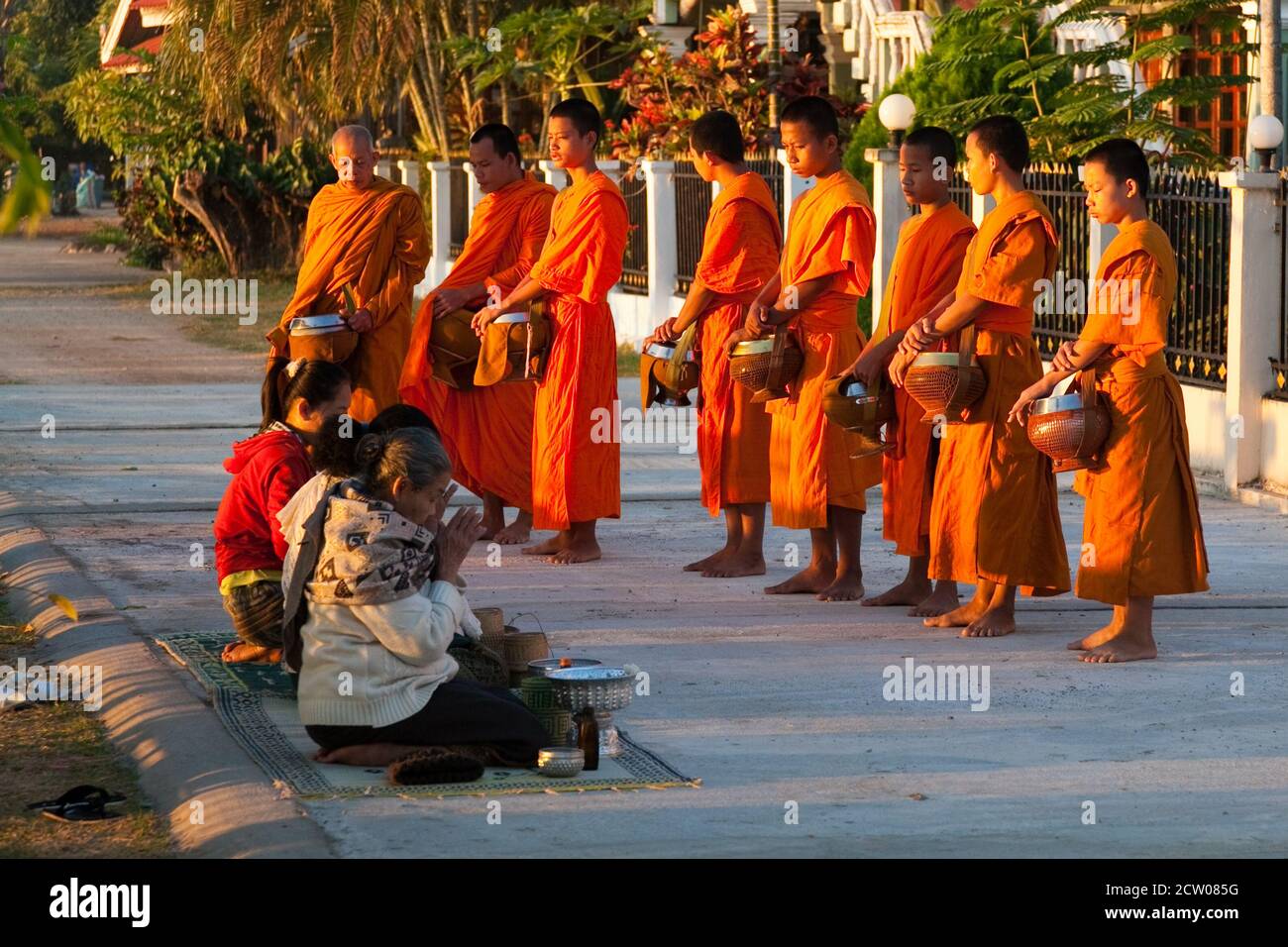 Rice processing laos hi-res stock photography and images - Alamy