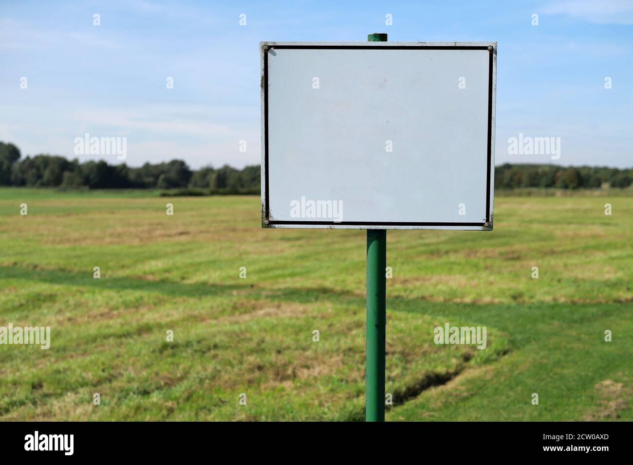 Sign billboard border hi-res stock photography and images - Alamy