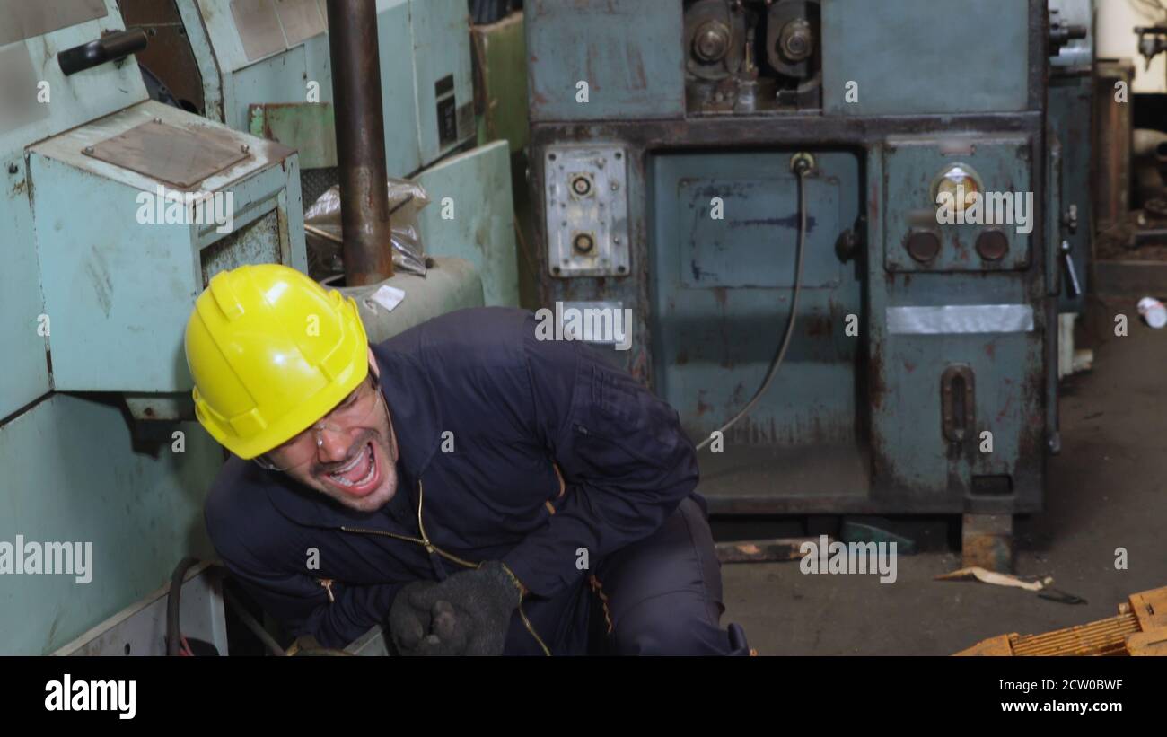 Danger dangerous safe safety unsafe hi-res stock photography and images ...