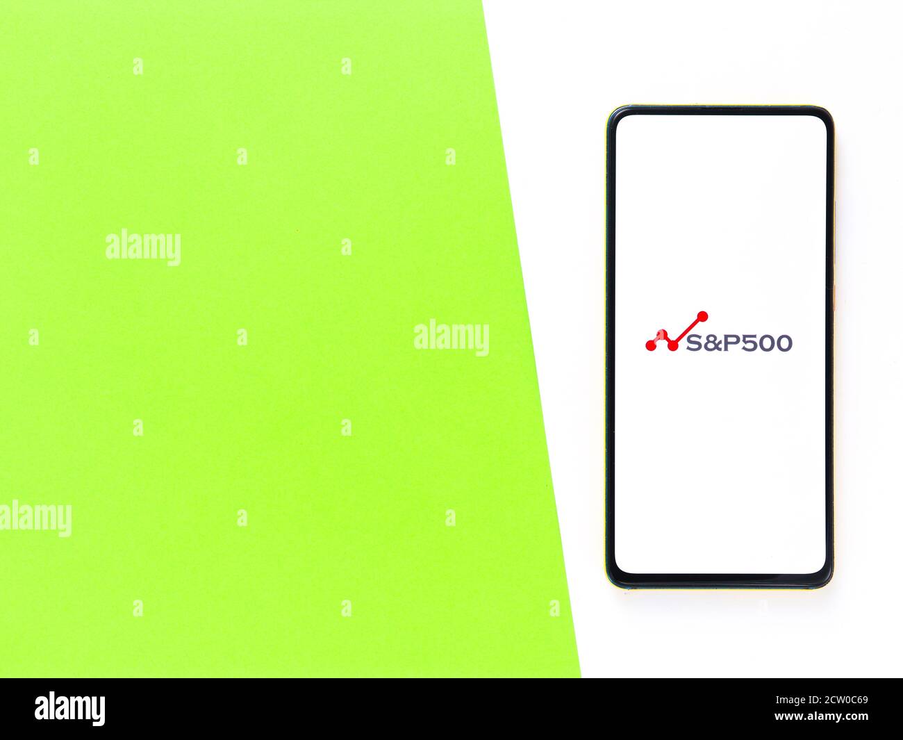 Assam, india - September 12, 2020 : S&P 500 logo on phone screen stock ...