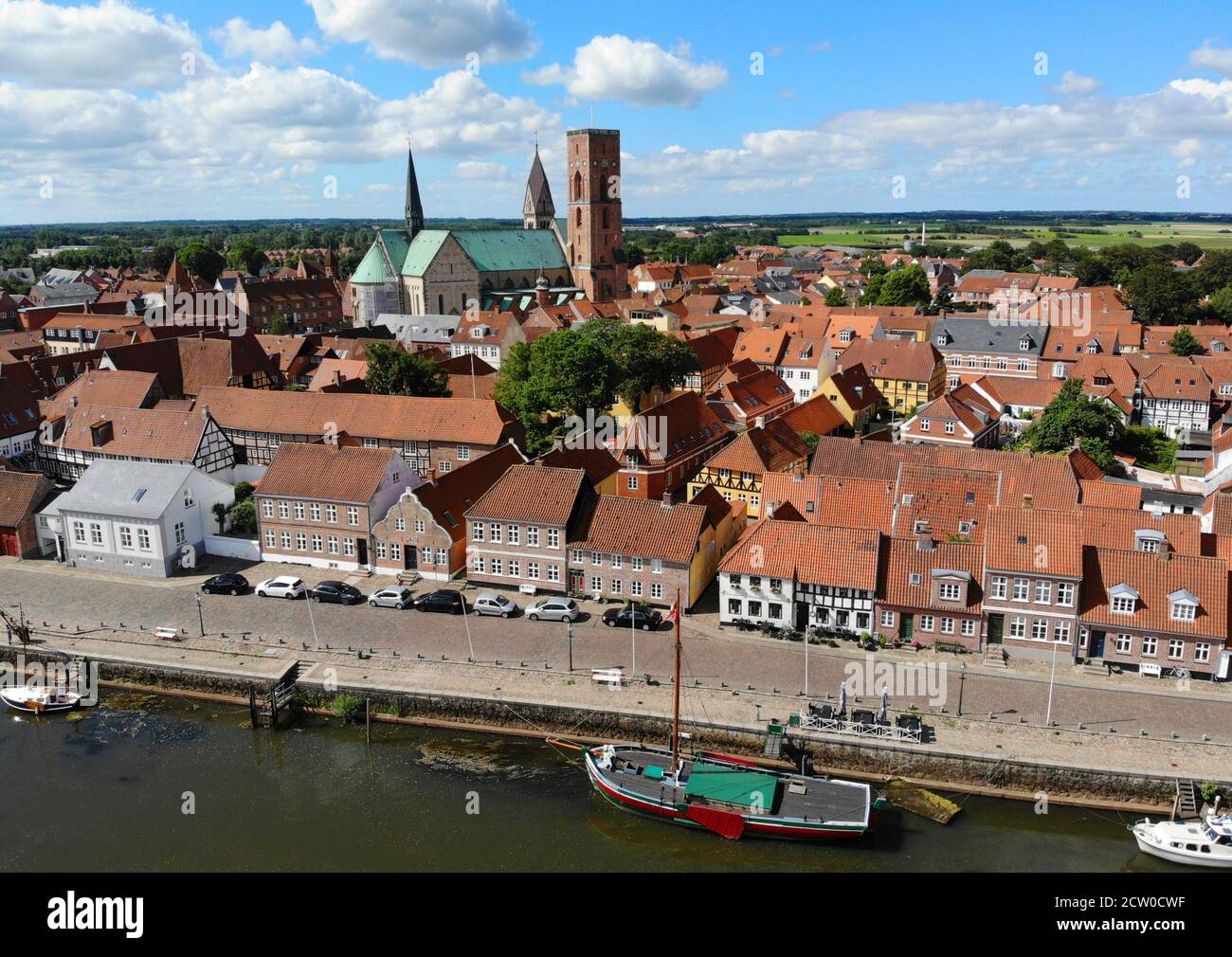 Dom zu ribe hi-res stock photography and images - Alamy
