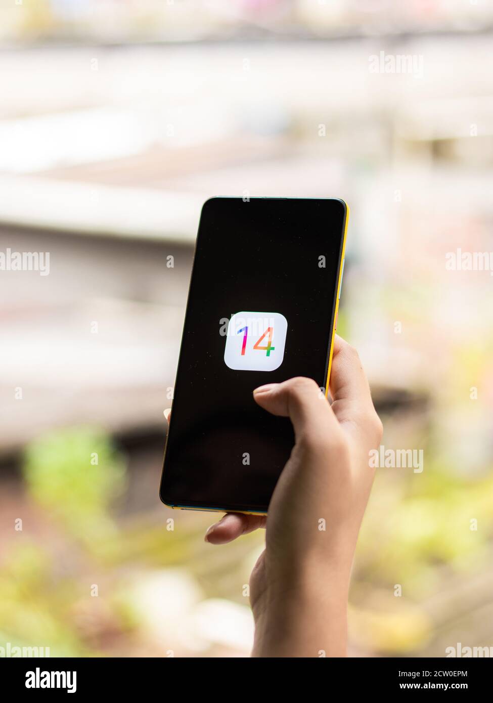 Iphone 14 india hi-res stock photography and images - Alamy