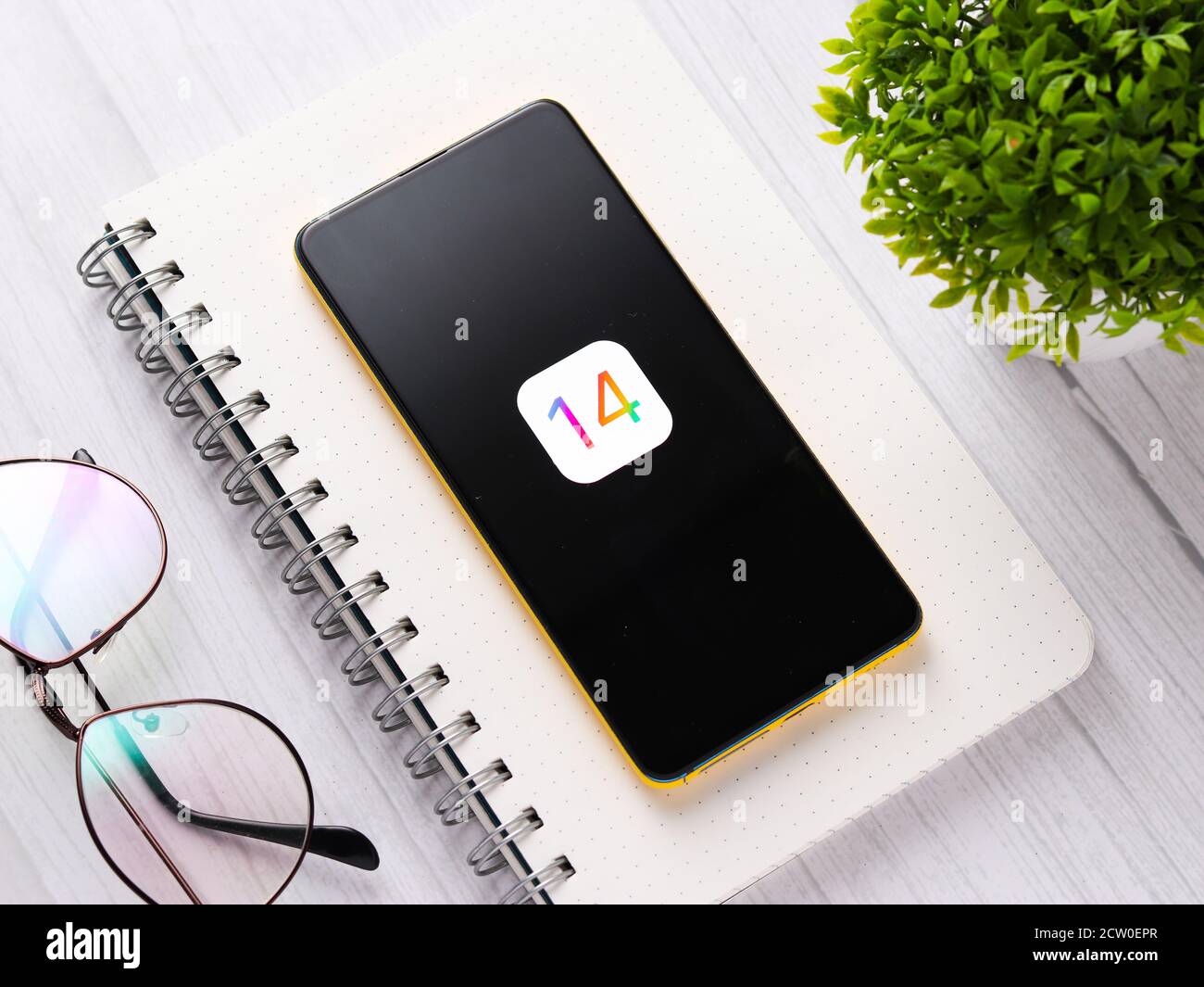 Iphone 14 india hi-res stock photography and images - Alamy