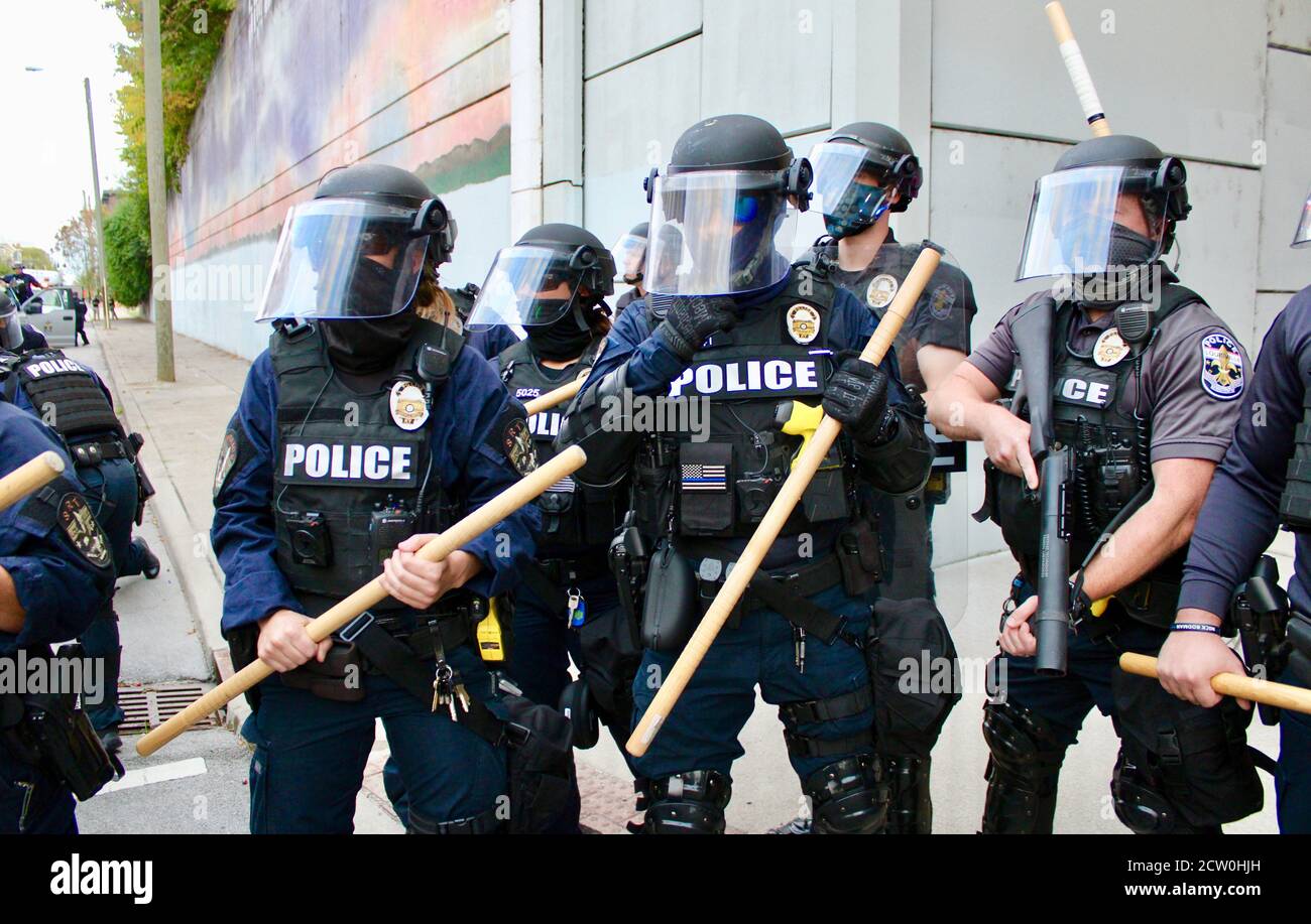 Physical restraint hi-res stock photography and images - Alamy