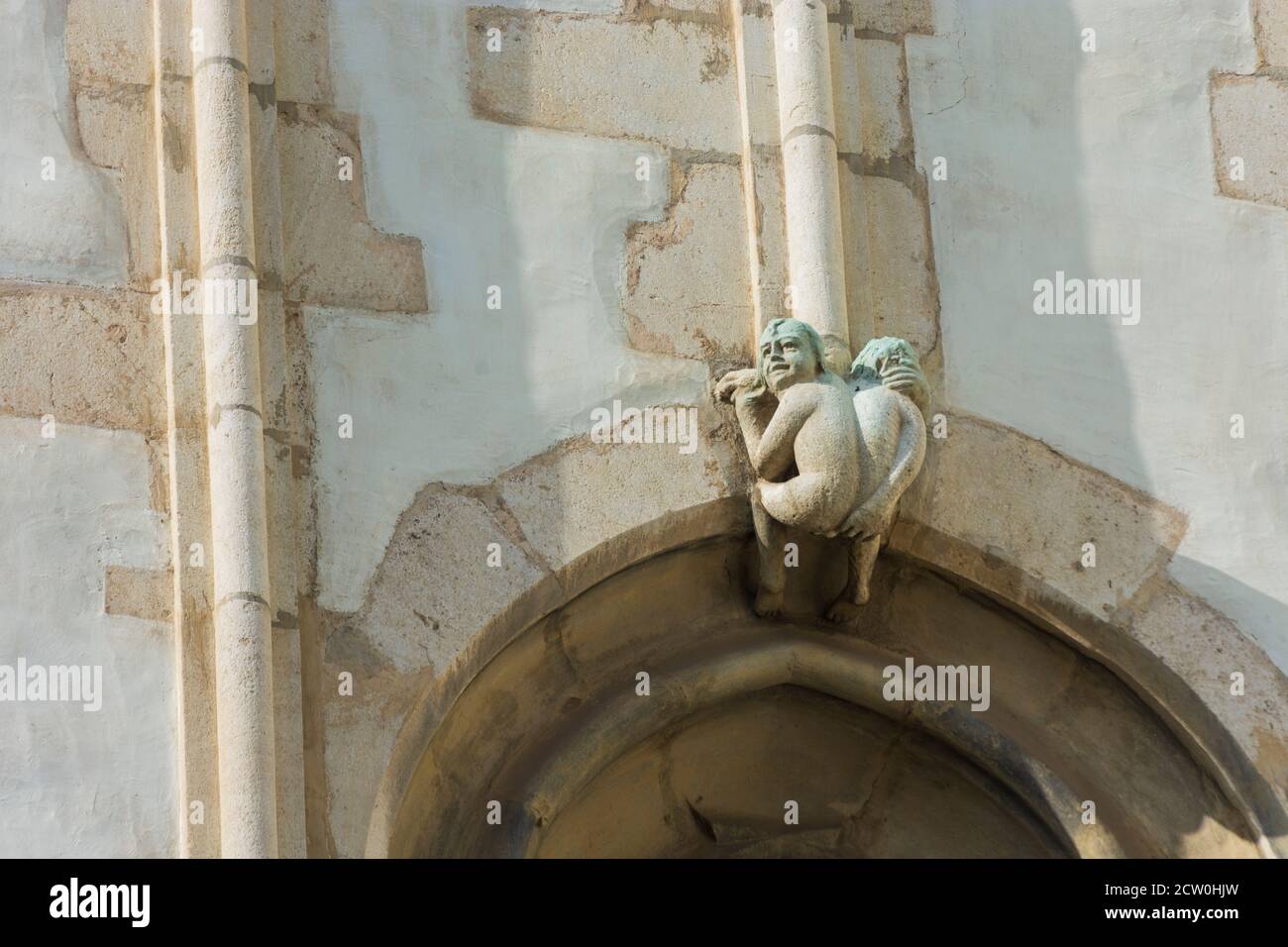 Brno (Brünn): statue of a small man showing his buttocks to passersby ...