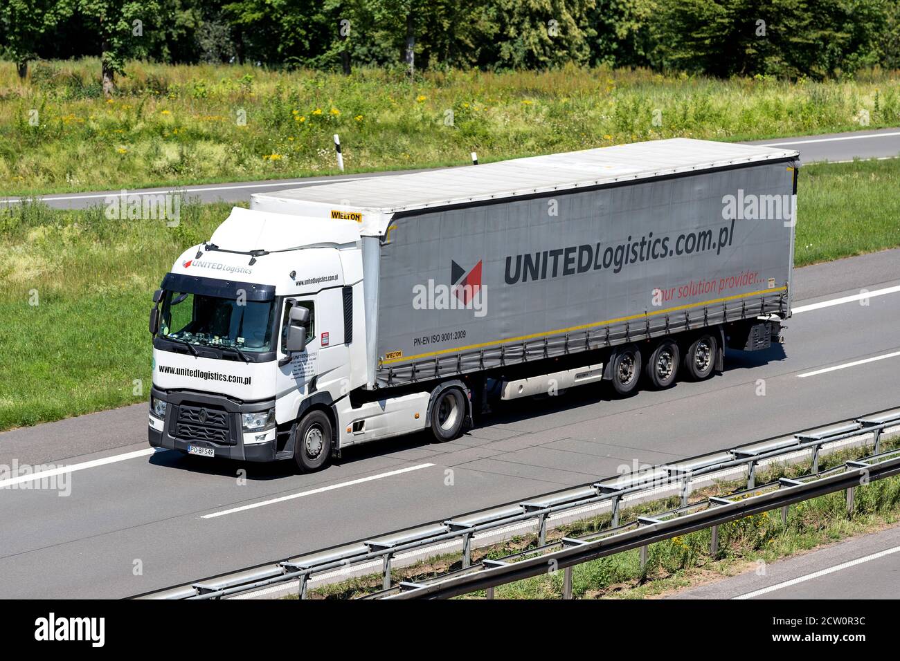 Renault truck hi-res stock photography and images - Alamy