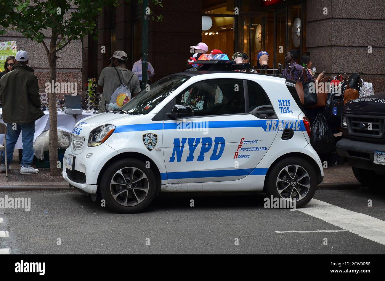 Nypd vehicle hi-res stock photography and images - Alamy