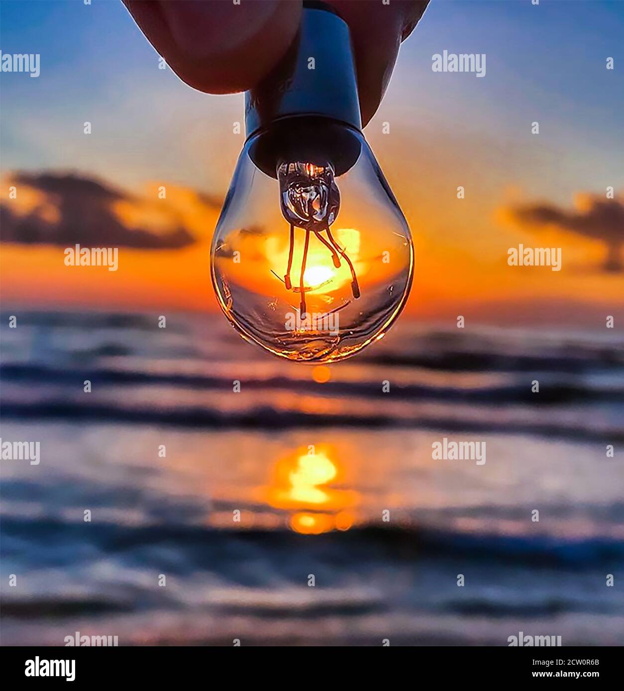 Reflecting wave energy hi-res stock photography and images - Alamy