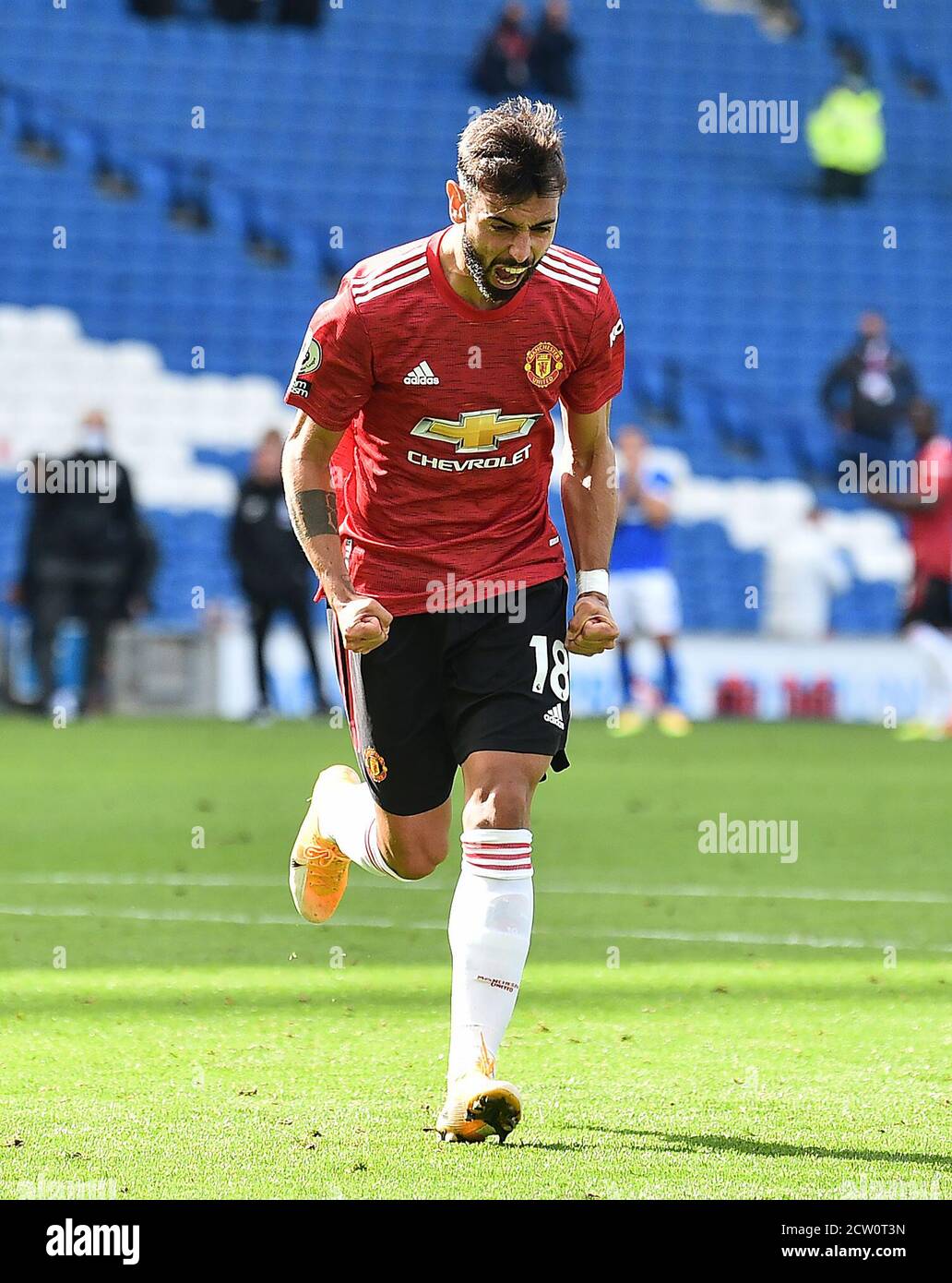 Manchester United's Bruno Fernandes celebrates scoring his side's third ...