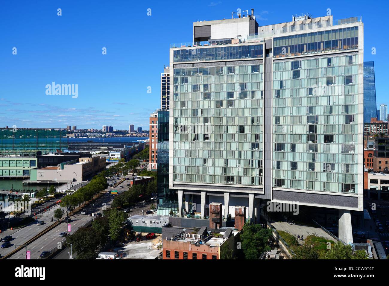 High line hotel new york chelsea hi-res stock photography and images ...