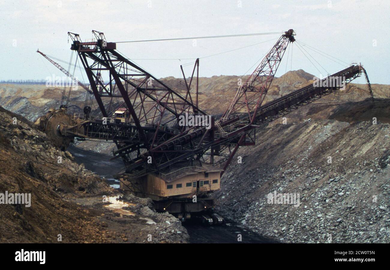 Vintage strip mining hi-res stock photography and images - Alamy