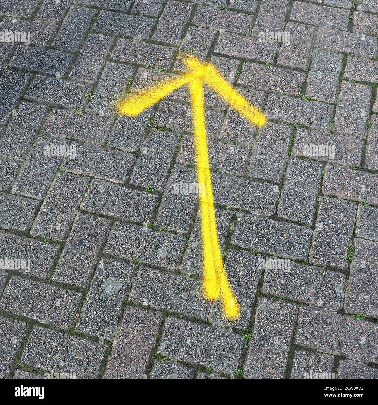 Block arrow hi-res stock photography and images - Alamy