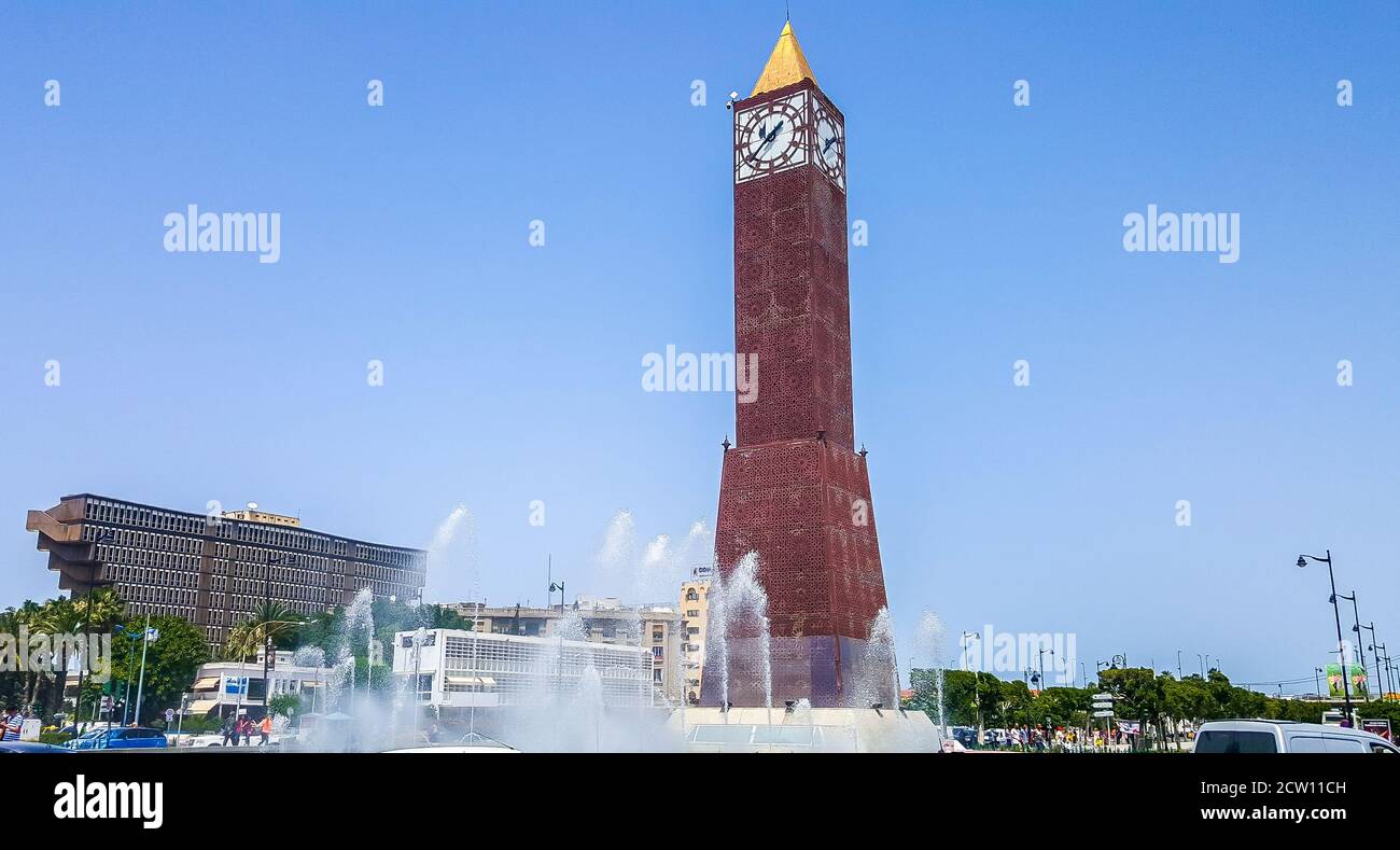 Arabic clock hi-res stock photography and images - Alamy