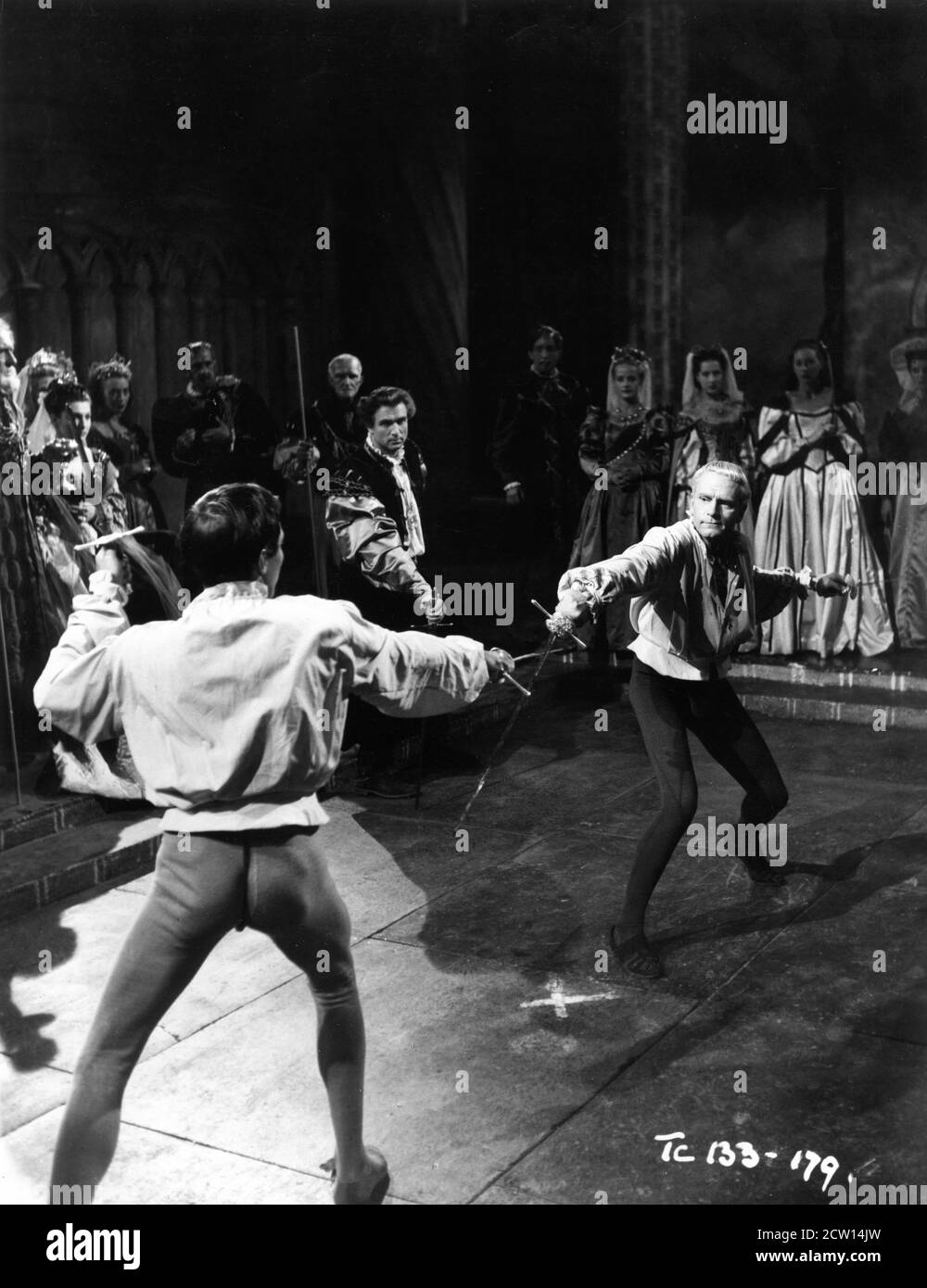 TERENCE MORGAN NORMAN WOOLAND and LAURENCE OLIVIER in the Duel Scene in ...