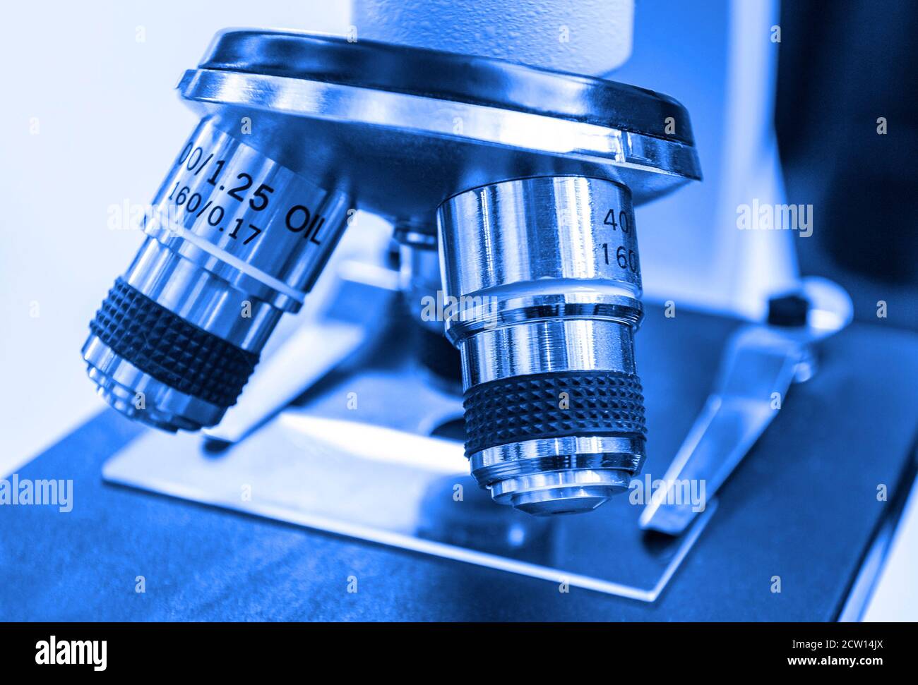 Lens microscope hi-res stock photography and images - Alamy