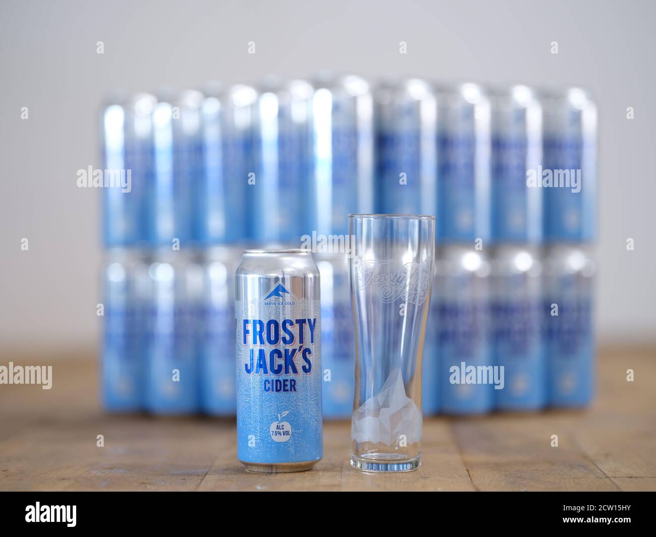 Tins of Frosty Jack's 7.5 % Volume Cider Stock Photo - Alamy