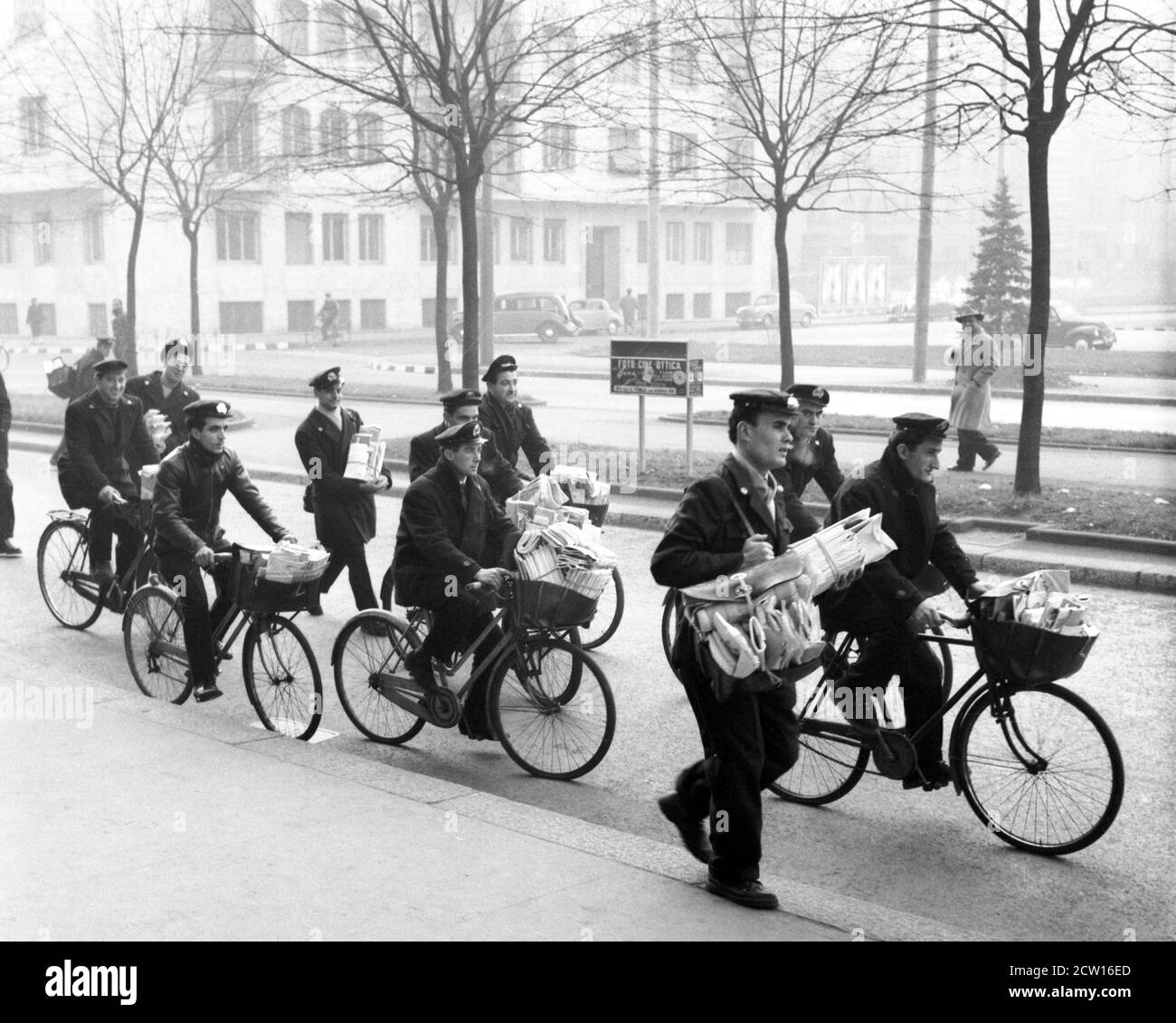 Postman 1950s High Resolution Stock Photography and Images - Alamy