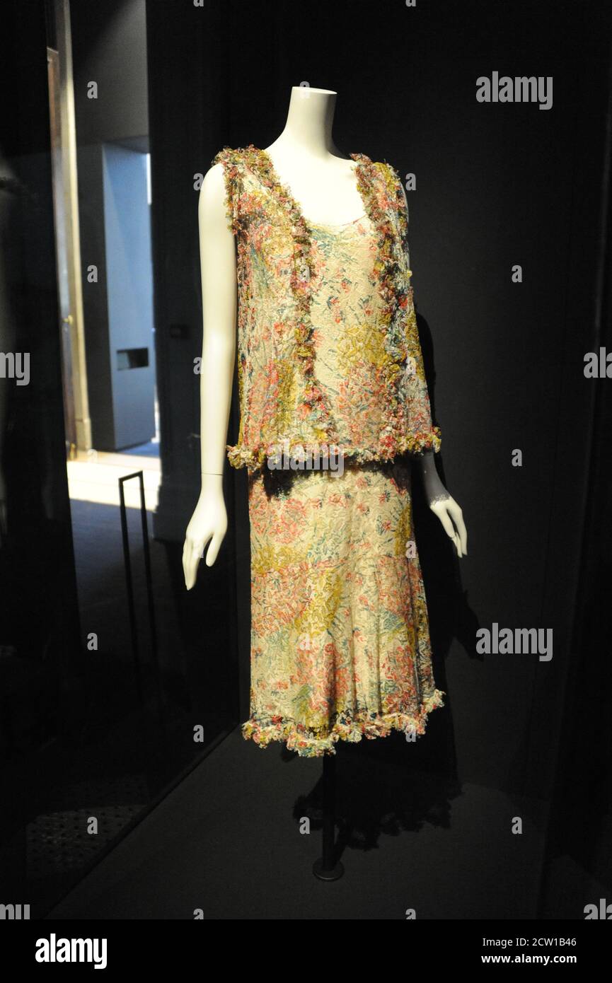 Coco chanel 1930s hi-res stock photography and images - Alamy
