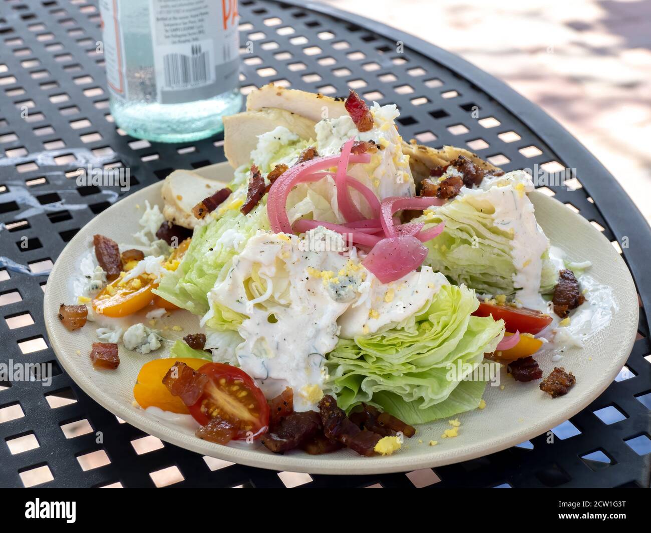Salad plate hi-res stock photography and images - Alamy