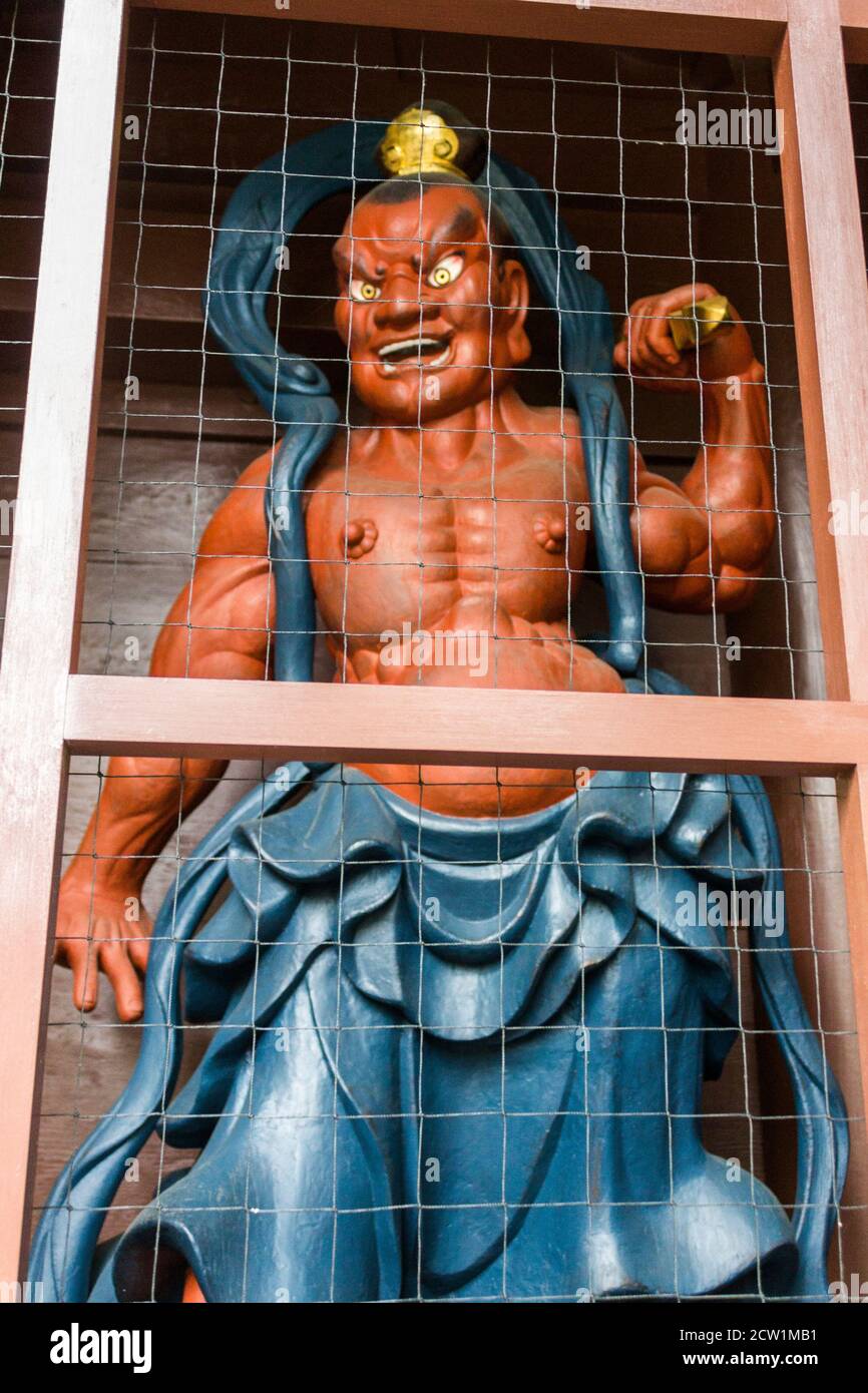 Kamakura, Japan. The Nio large guardian deity statues at the entrance ...