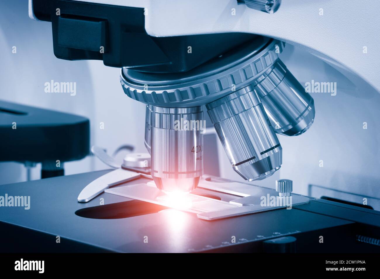 Scientist experiment metal hi-res stock photography and images - Alamy