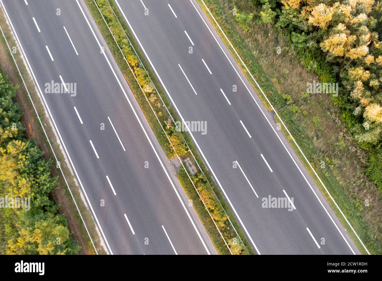 two lane road from above with no cars Stock Photo - Alamy