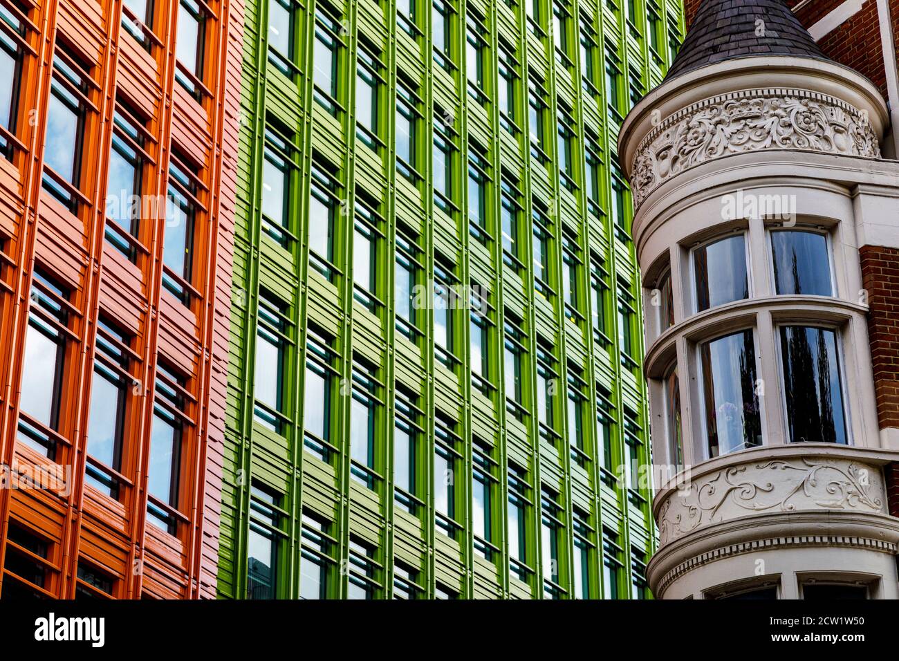 Contrasting modern and classic architectural styles in downtown London ...
