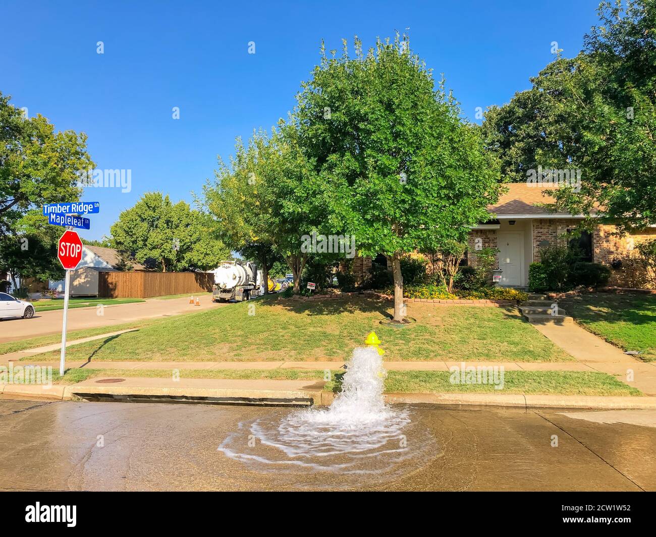 Typical neighborhood area with stop sign near Dallas, Texas, America ...