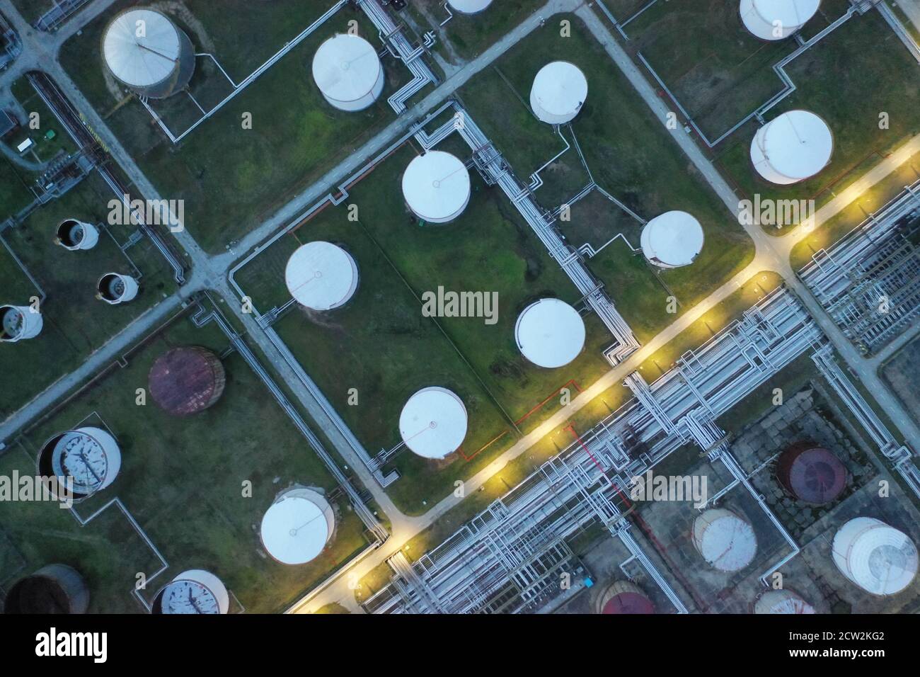 oil petrol refinery tank aerial top view Stock Photo - Alamy
