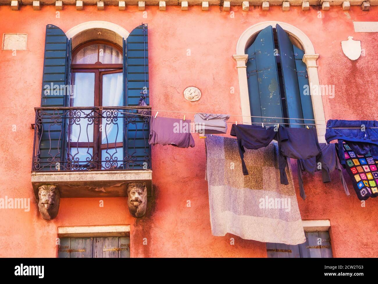Details of windows in Venice, Italy Stock Photo - Alamy