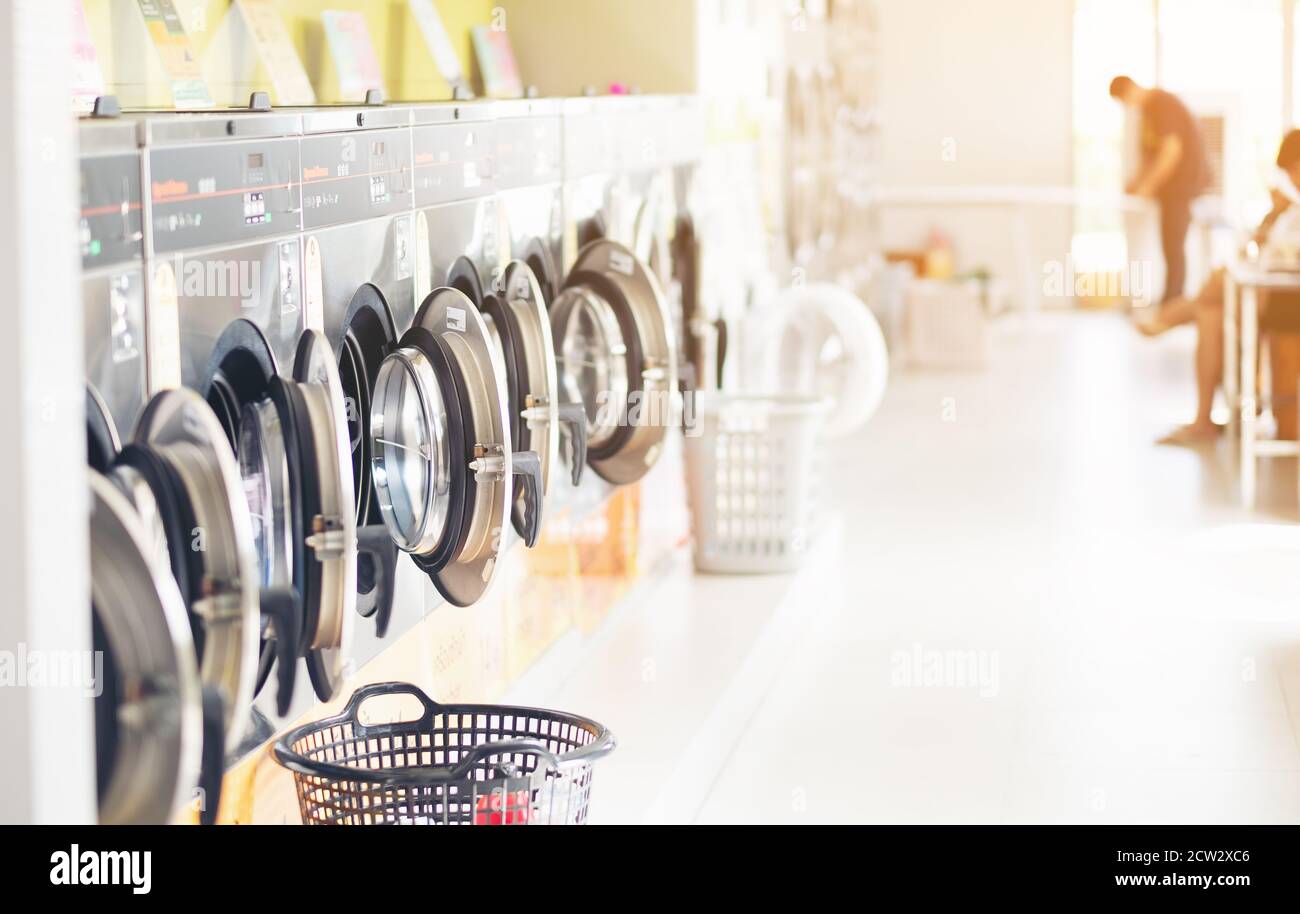 Industrial laundry machines hi-res stock photography and images - Alamy
