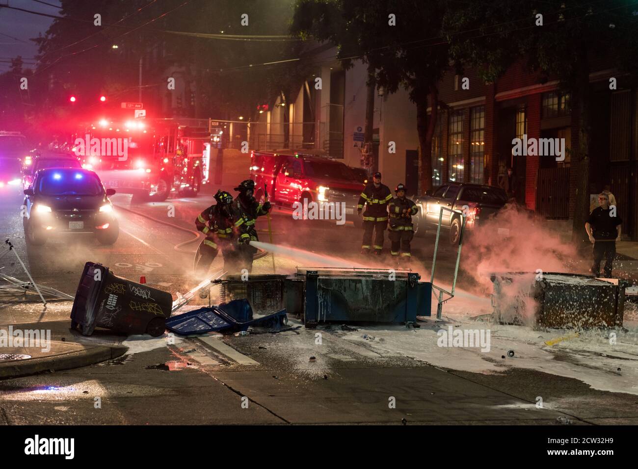 Seattle, USA. 26th Sep, 2020. Early in the evening the solidarity with ...