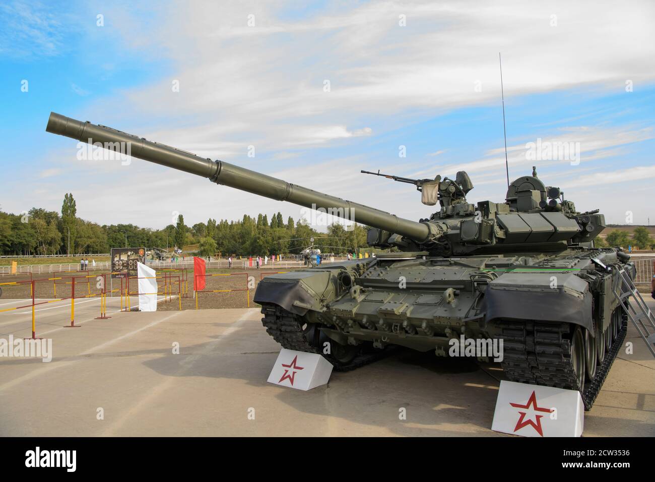 T 90a tank hi-res stock photography and images - Alamy