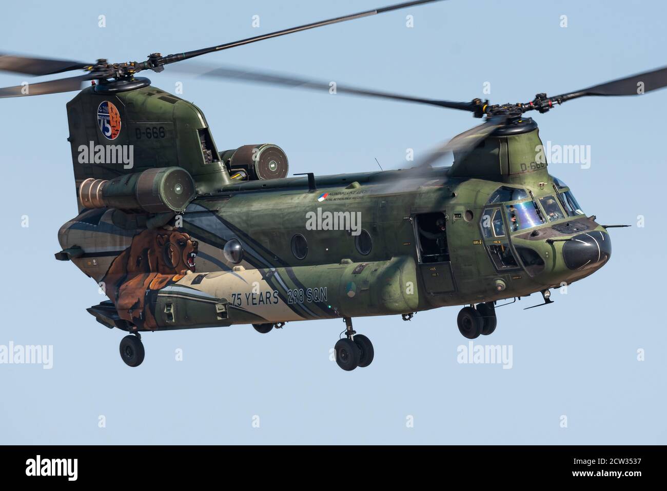 Boeing ch 47 chinook cockpit hi-res stock photography and images - Alamy